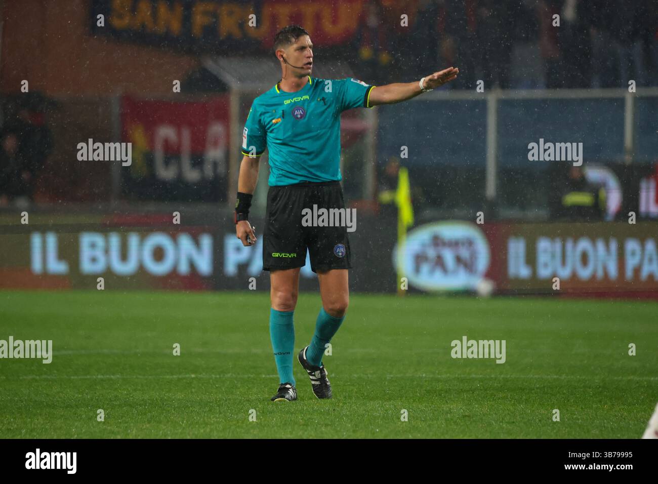 Genoa, Italy. 05th May, 2025. Serie A, Day 35, Genova, Stadio Ferraris ...