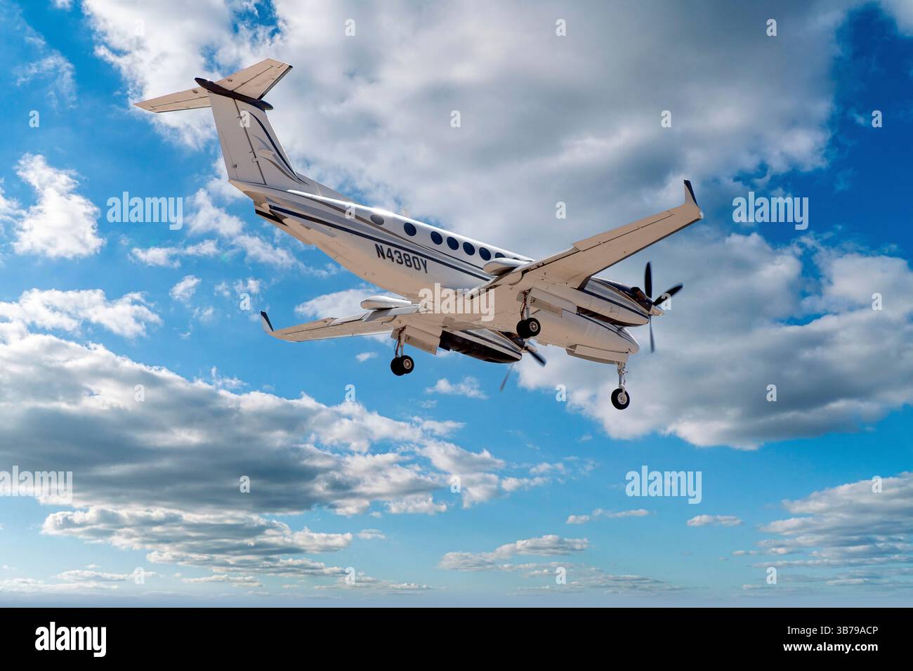 Beechcraft Super King Air 350 turbo-prop plane with the landing gear ...