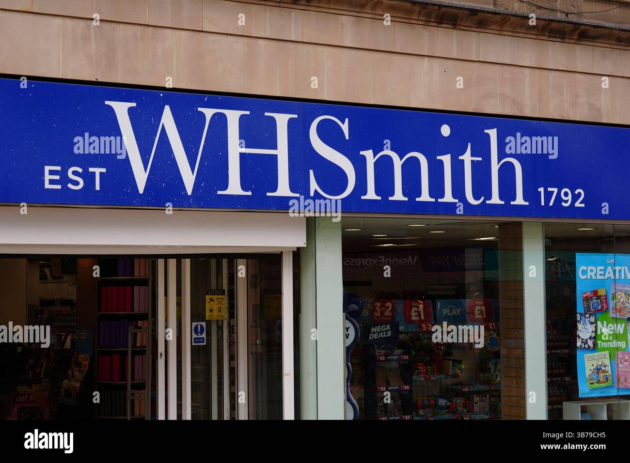 WH Smith, Sheffield Stock Photo - Alamy
