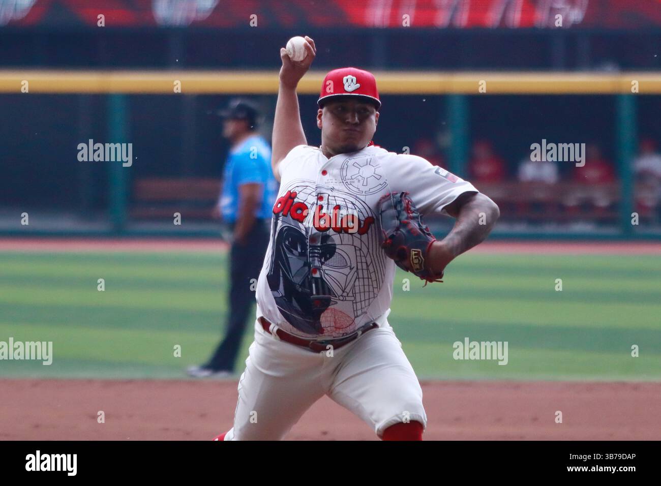 Mexico City, Mexico. 04th May, 2025. Efraín Contreras #24 of Diablos ...