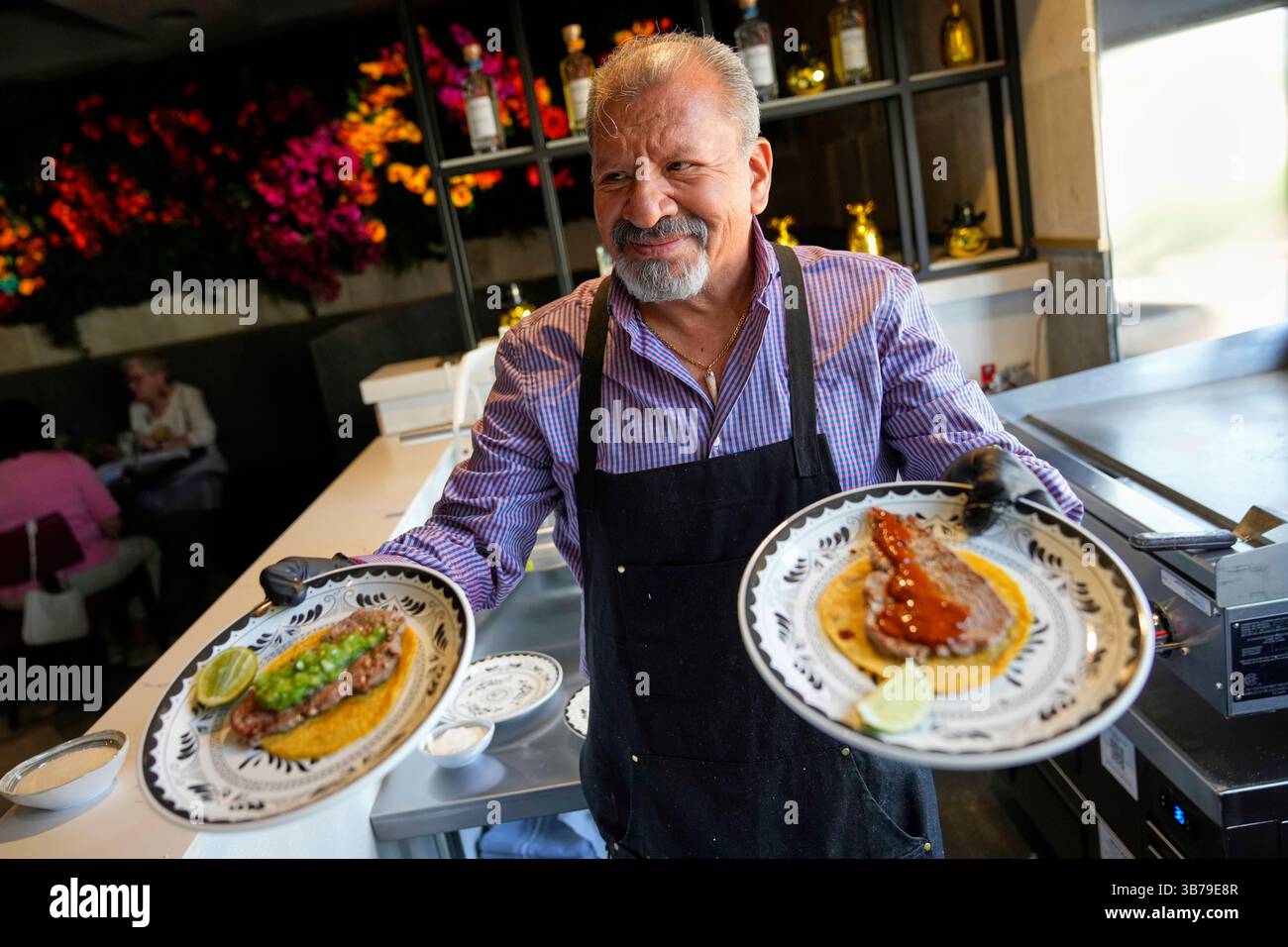 Michelin-starred Chef Mario Hernández Alonso of El Califa de León ...