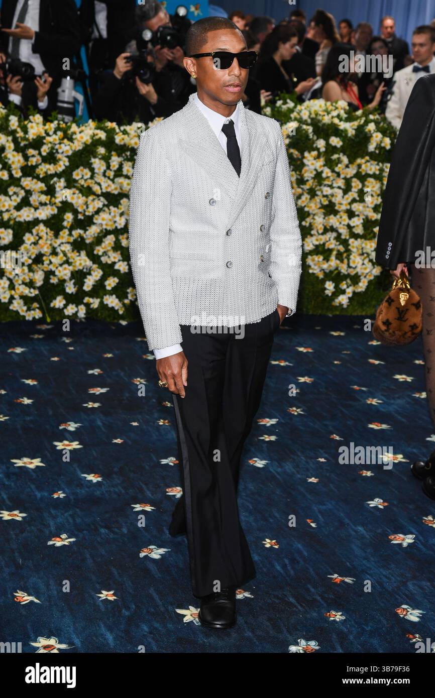 New York, USA. 05th May, 2025. Pharrell Williams walking on the red ...