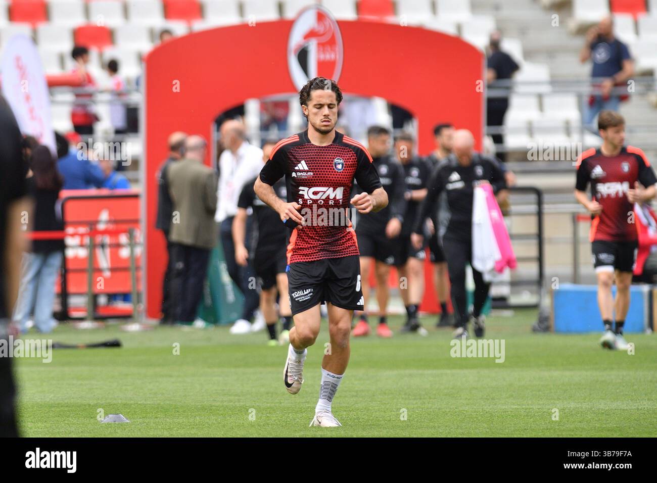 Bari, Italy. 06th May, 2025. Leonardo Sernicola (Pisa) during warmup ...