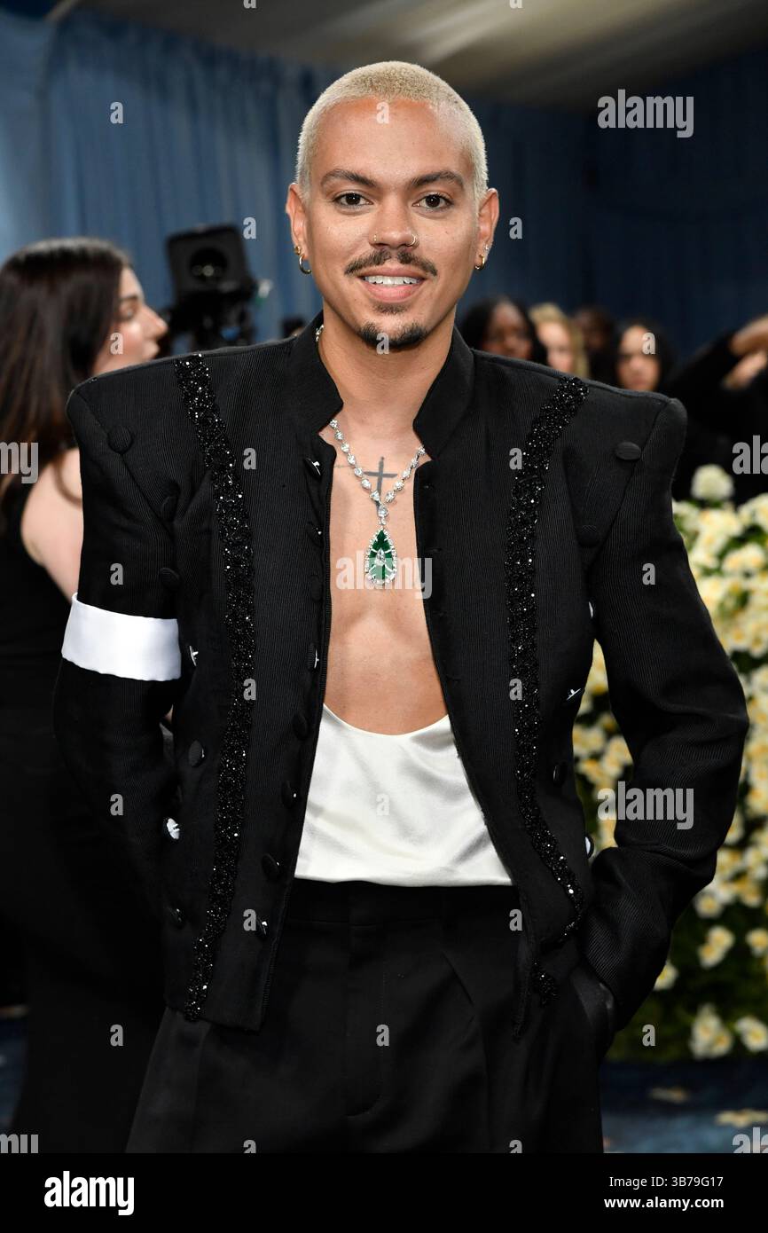 Evan Ross attends The Metropolitan Museum of Art's Costume Institute ...