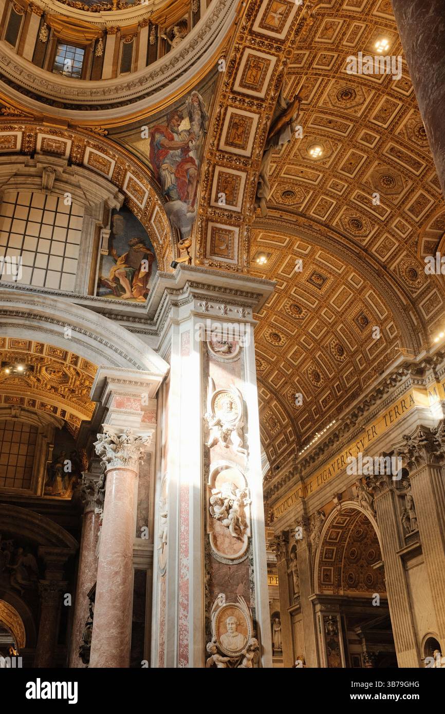 Baroque frescoes on ceiling hi-res stock photography and images - Alamy