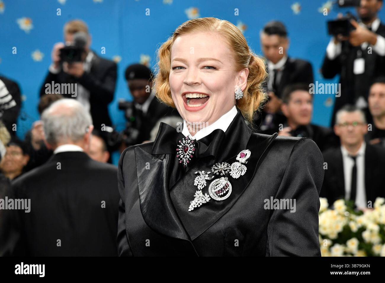 Sarah Snook attends The Metropolitan Museum of Art's Costume Institute ...