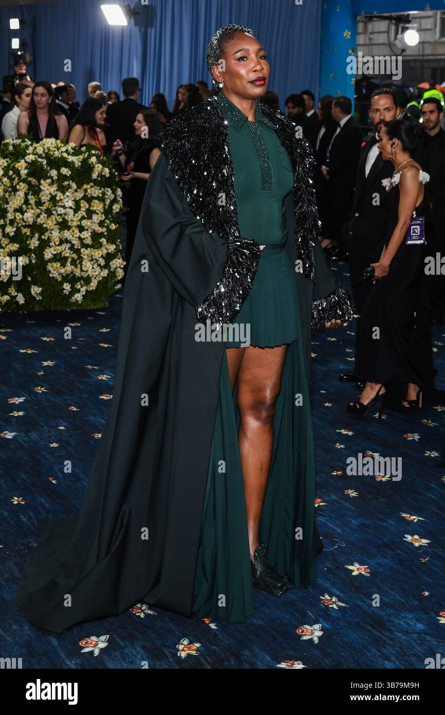 New York, USA. 05th May, 2025. Venus Williams walking on the red carpet ...