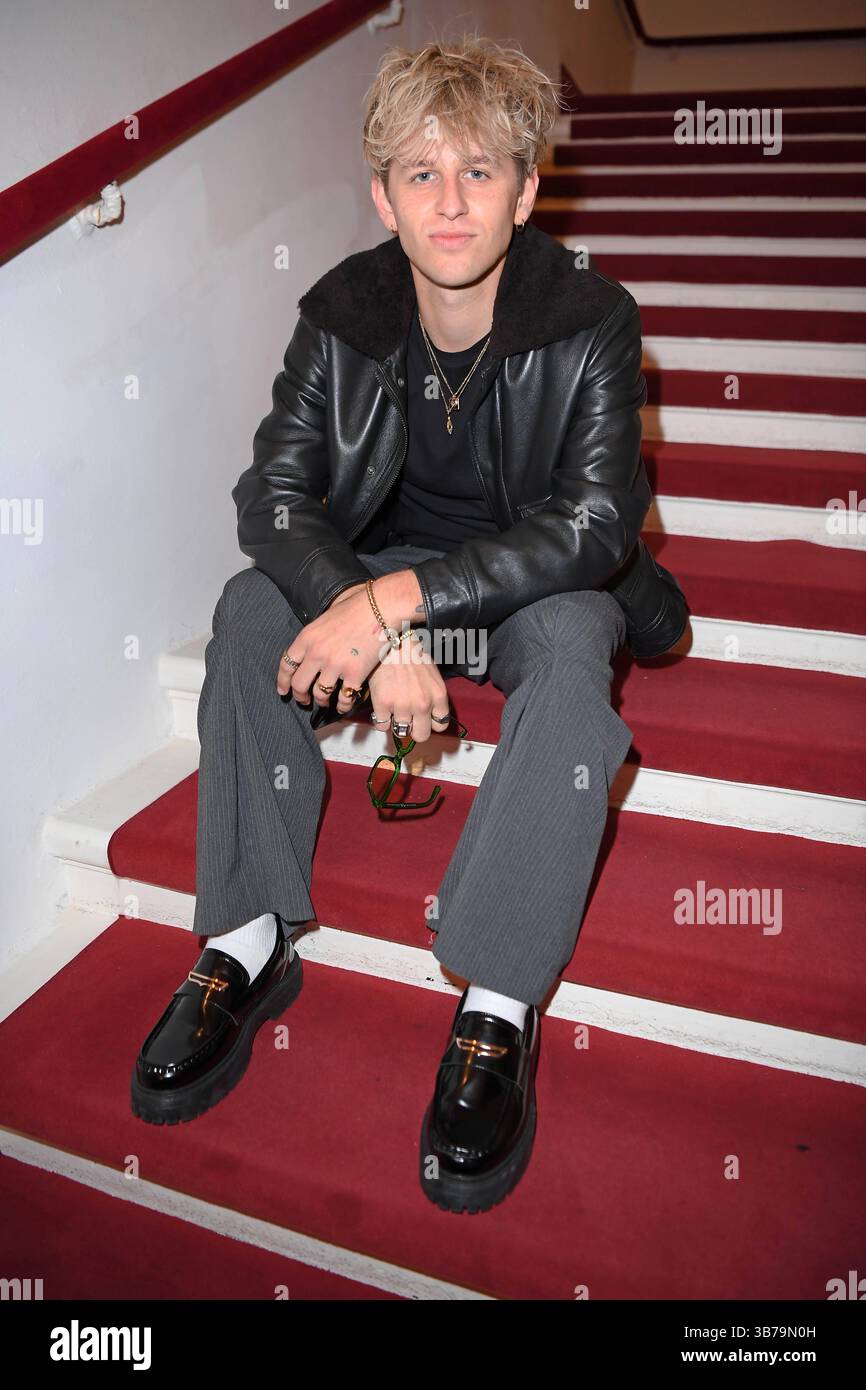 Theo Carow bei den 9:16 AWARDS im Deutschen Schauspielhaus in Hamburg ...