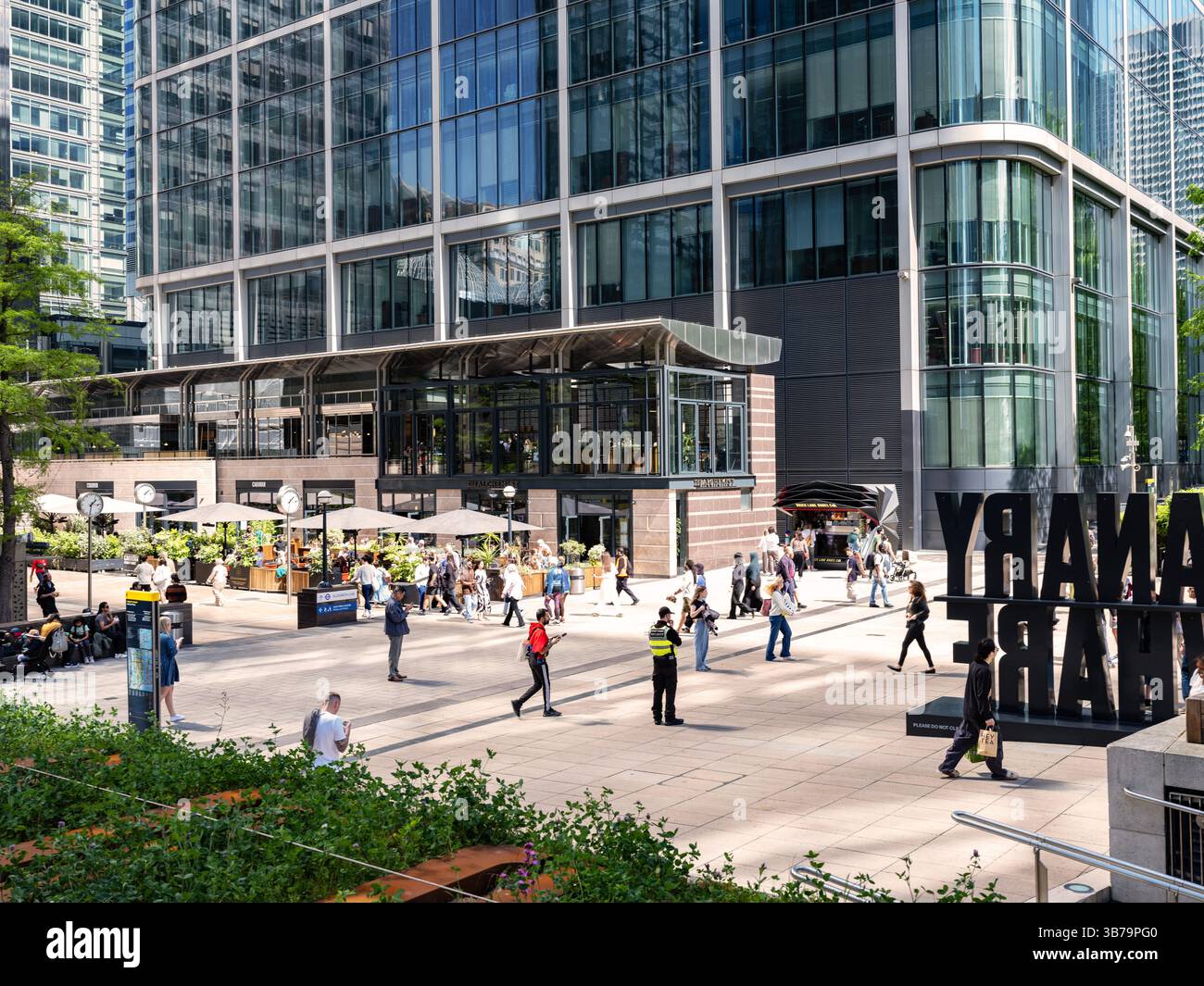 High-rise office buildings in Canary Wharf, London; piazza with ...