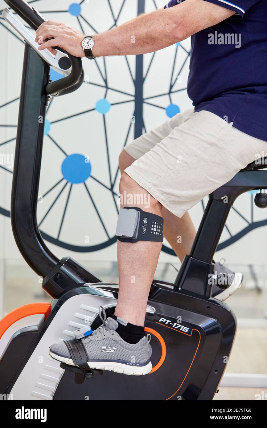 Gait neurorehabilitation device for people who suffer from drop foot as ...