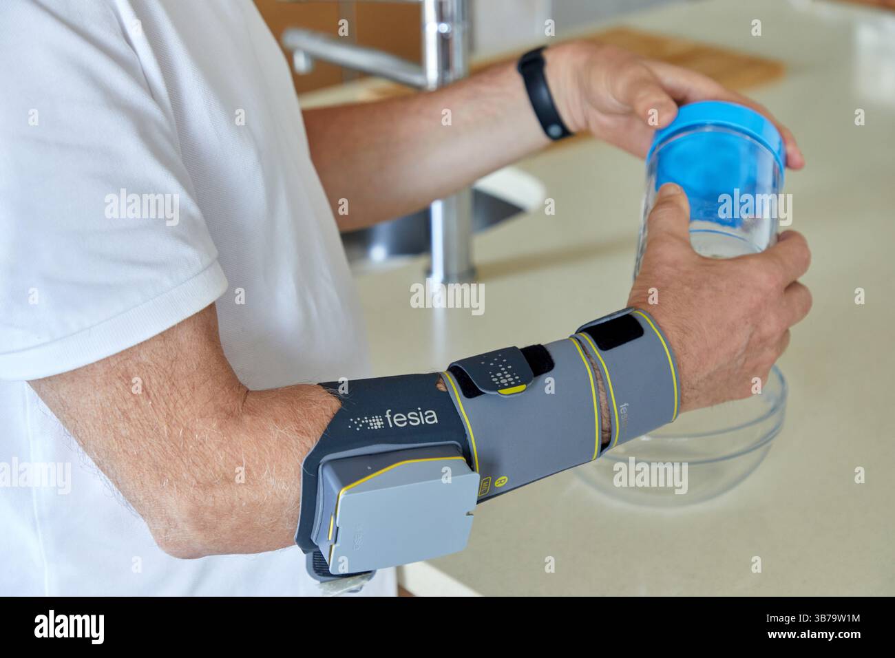 The rehabilitation device based on functional electrical stimulation ...