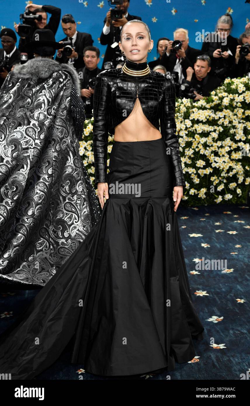 Miley Cyrus attends The Metropolitan Museum of Art's Costume Institute ...