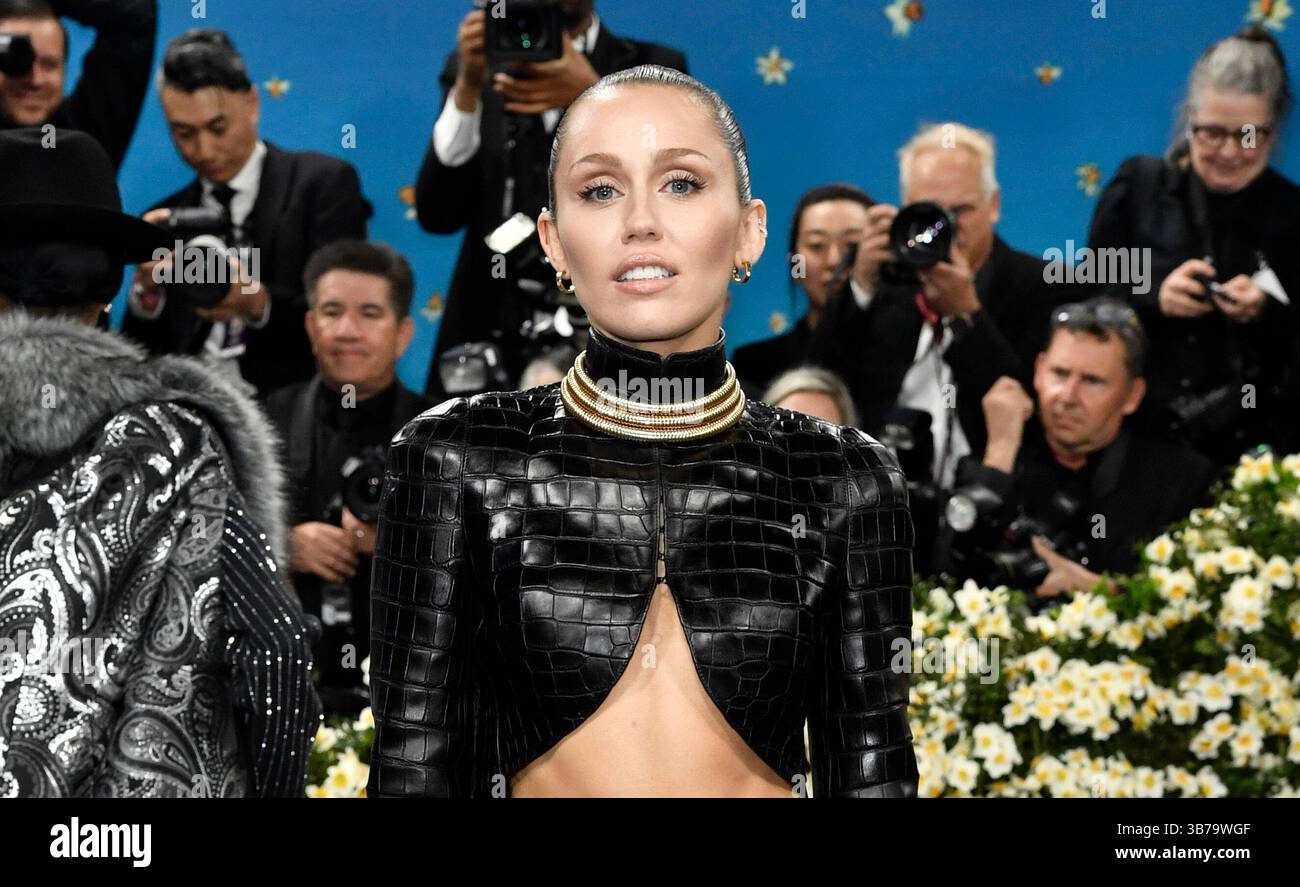 Miley Cyrus attends The Metropolitan Museum of Art's Costume Institute ...