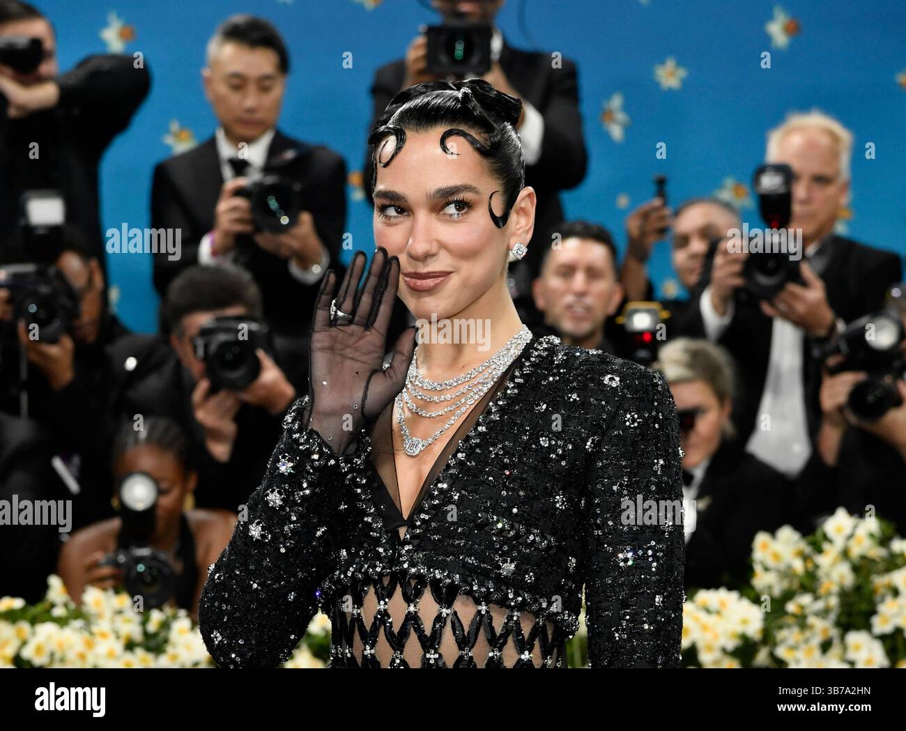 Dua Lipa attends The Metropolitan Museum of Art's Costume Institute ...