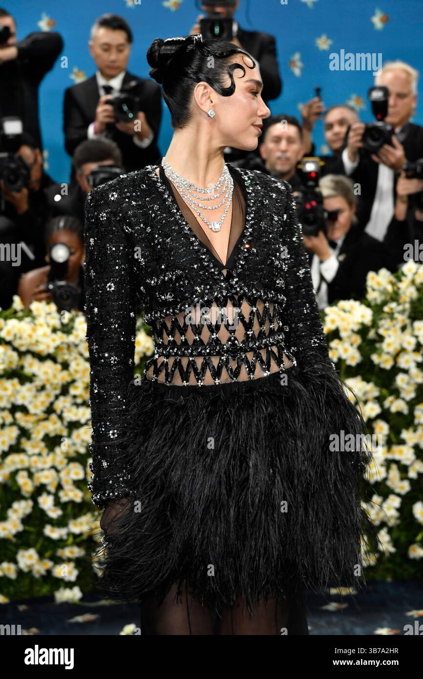 Dua Lipa attends The Metropolitan Museum of Art's Costume Institute ...