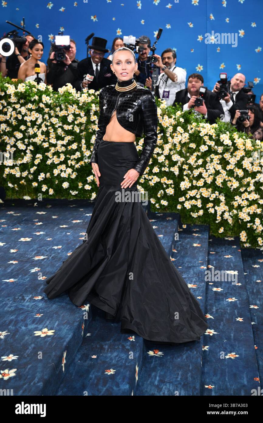 Miley cyrus 2025 hi-res stock photography and images - Alamy