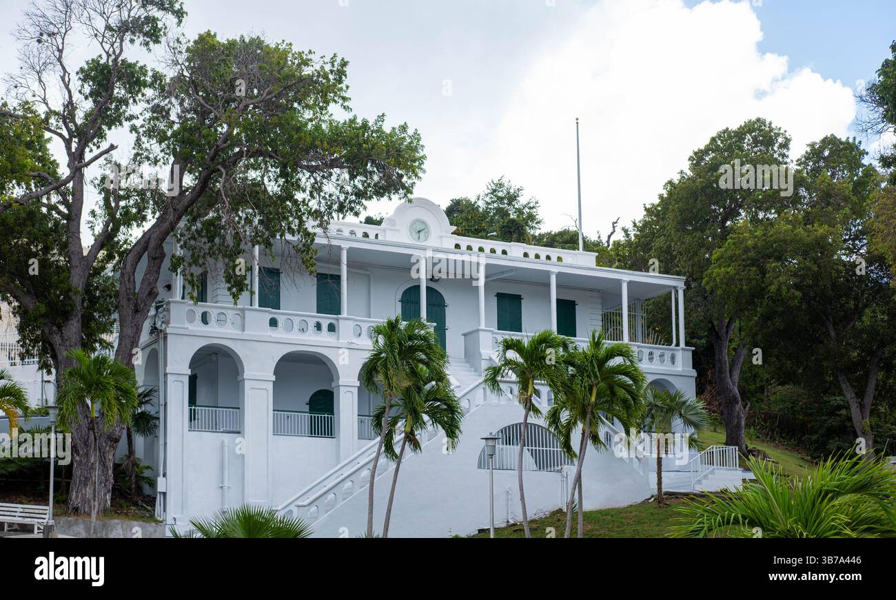 White Plaster Building in Havensite on St Thomas Stock Photo - Alamy