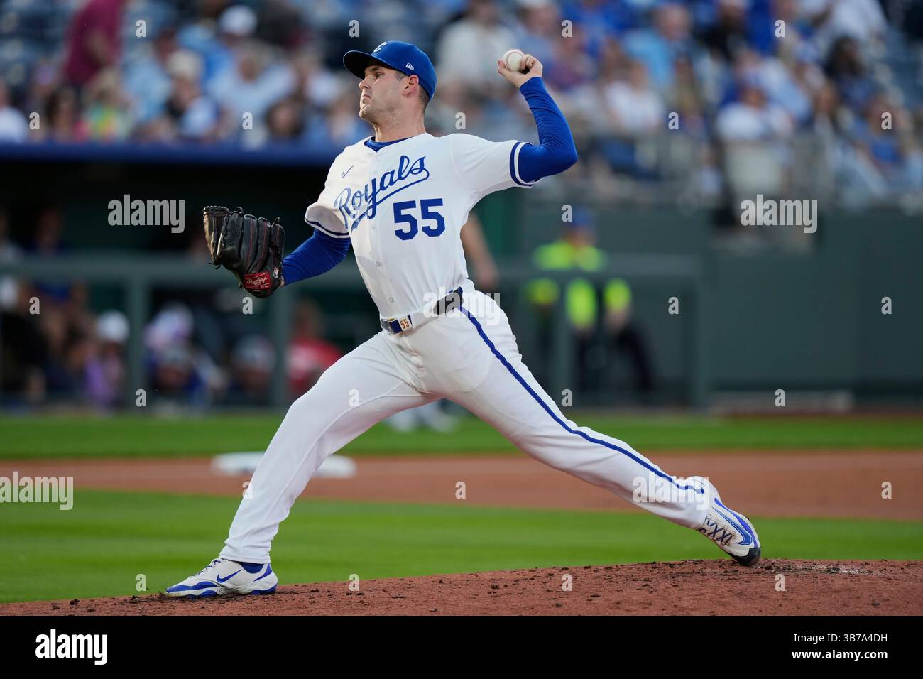 Kansas City Royals starting pitcher Cole Ragans (55) throws during the ...