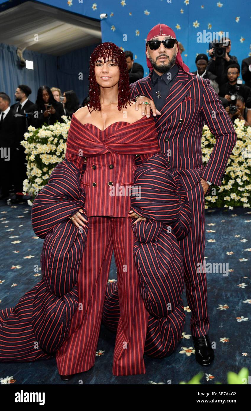 Alicia Keys, left, and Swizz Beatz attend The Metropolitan Museum of ...