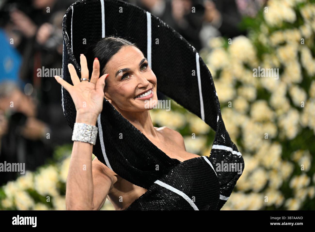 Demi Moore attends The Metropolitan Museum of Art's Costume Institute ...