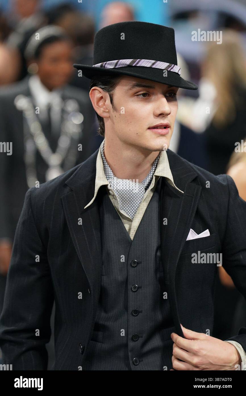 Louis Partridge at arrivals for The 2025 Costume Institute Exhibition ...