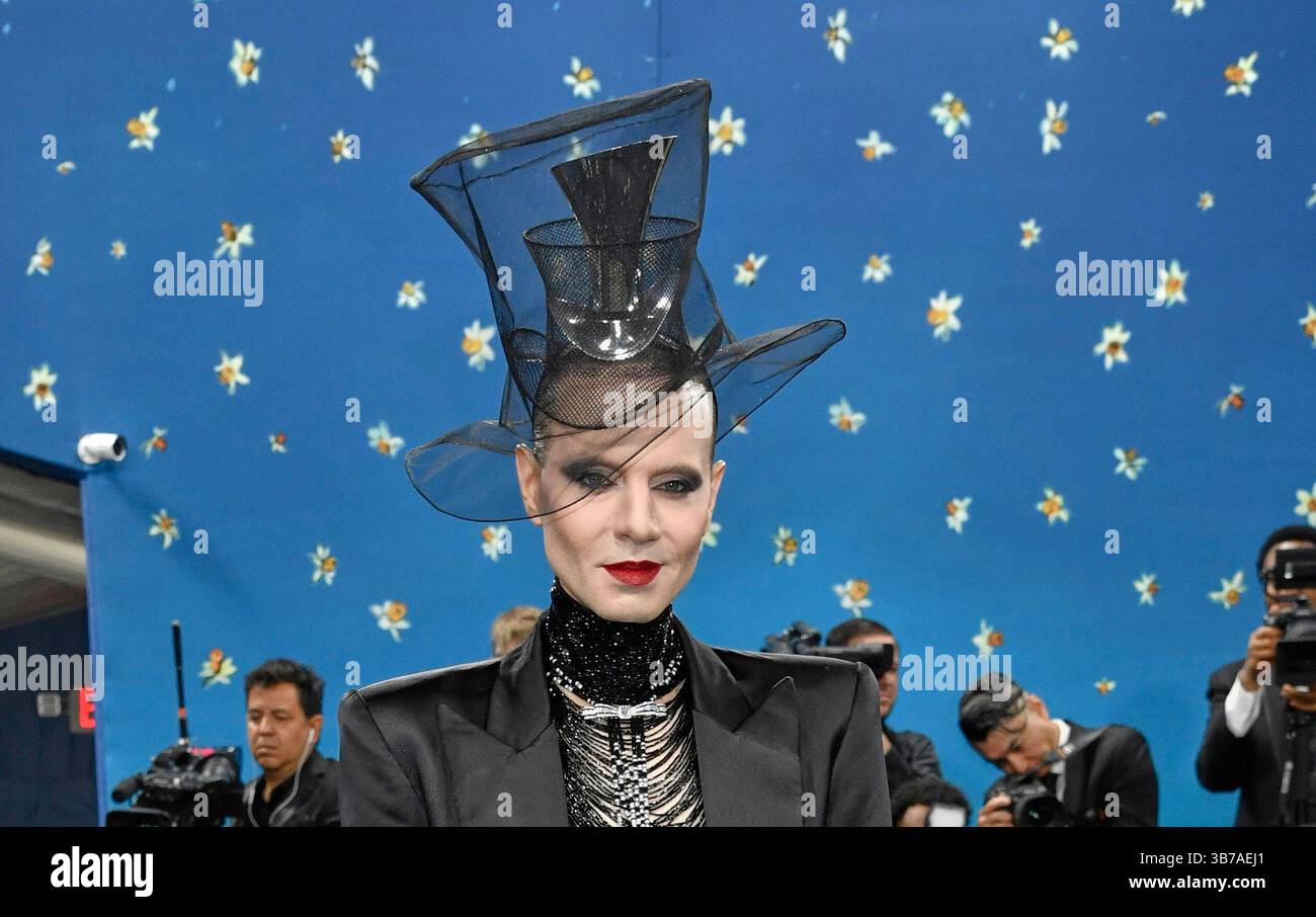 Jordan Roth attends The Metropolitan Museum of Art's Costume Institute ...