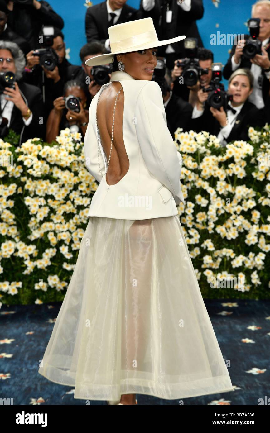 Kerry Washington attends The Metropolitan Museum of Art's Costume ...