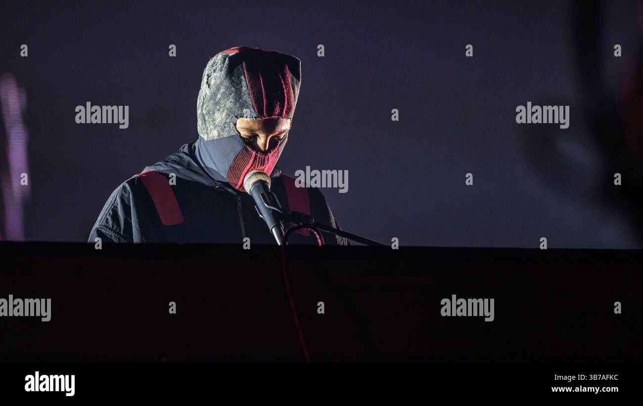 Glasgow, UK. 05th May, 2025. Tyler Joseph of Twenty One Pilots performs ...