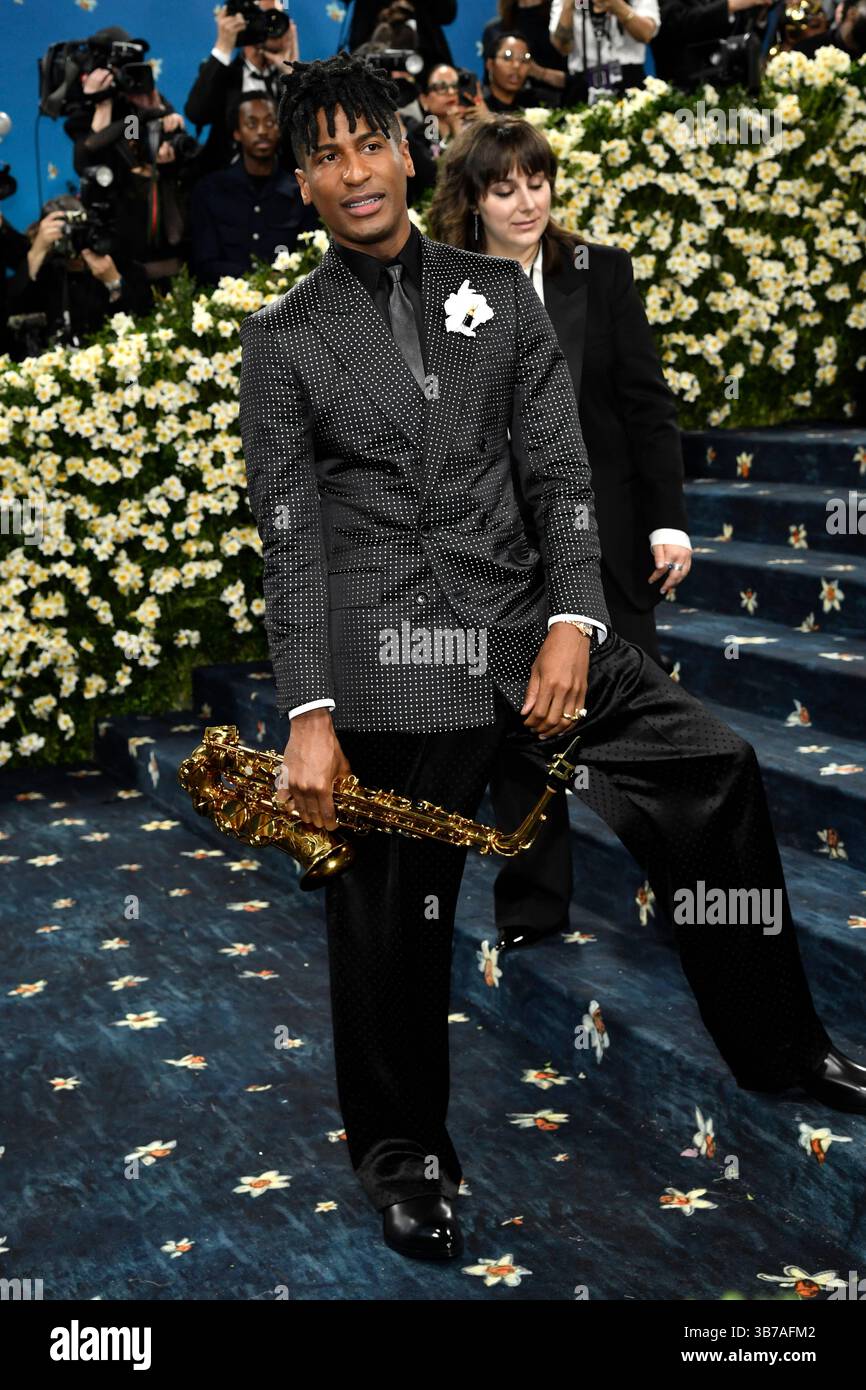 Jon Batiste attends The Metropolitan Museum of Art's Costume Institute ...