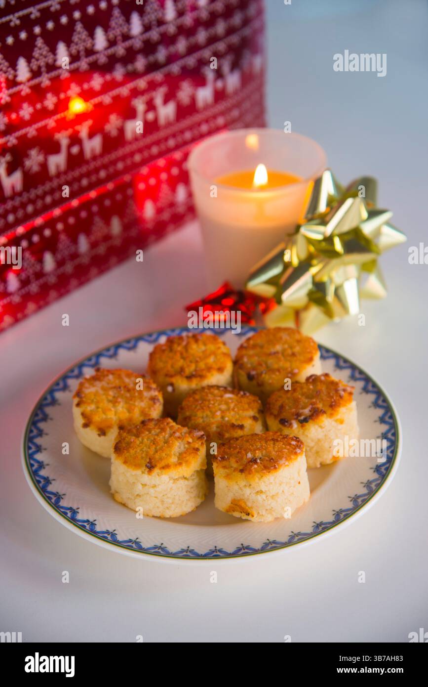 Traditional Spanish Christmas biscuits: Soto marzipan biscuits Stock ...