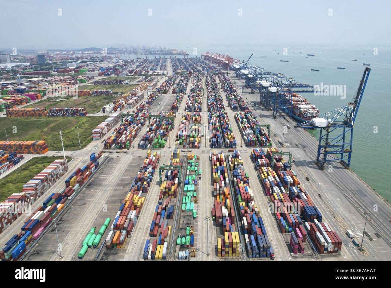 **CHINESE MAINLAND, HONG KONG, MACAU AND TAIWAN OUT** Aerial view of ...