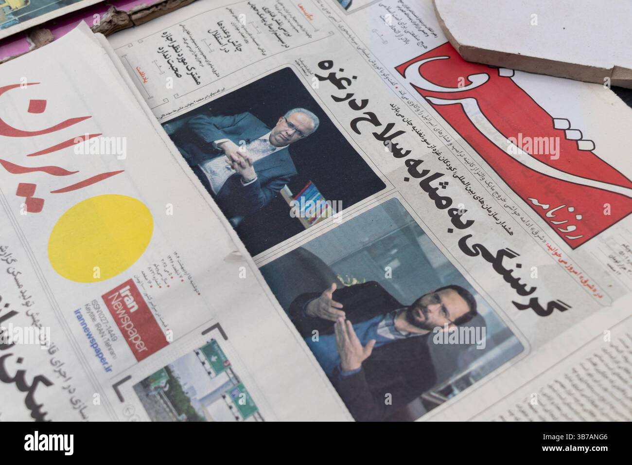 Tehran, Iran. 05th May, 2025. Iranian newspapers during the Iran-U.S ...