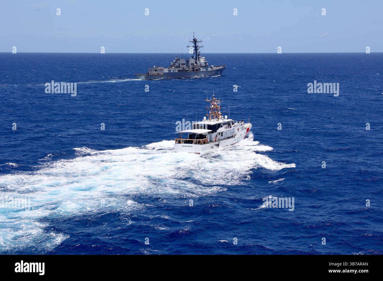 STRAITS OF FLORIDA (May 2, 2025) The Arleigh Burke-class guided-missile ...