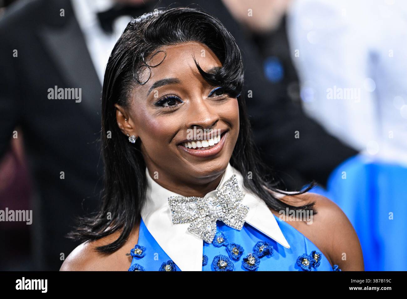 New York, USA. 05th May, 2025. Simone Biles walking on the red carpet ...