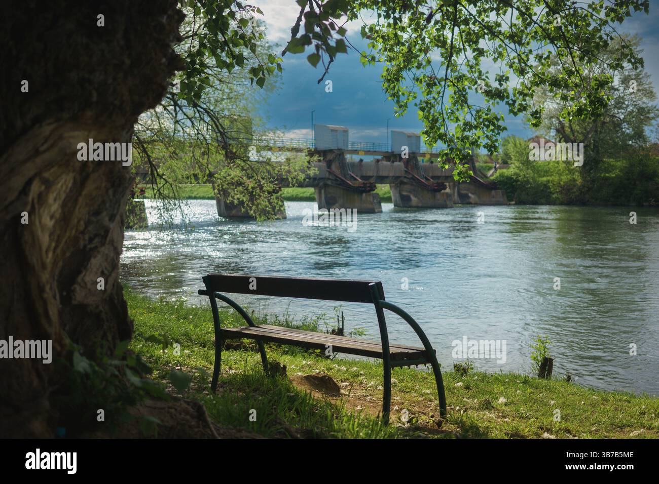 Spring holiday period hi-res stock photography and images - Alamy