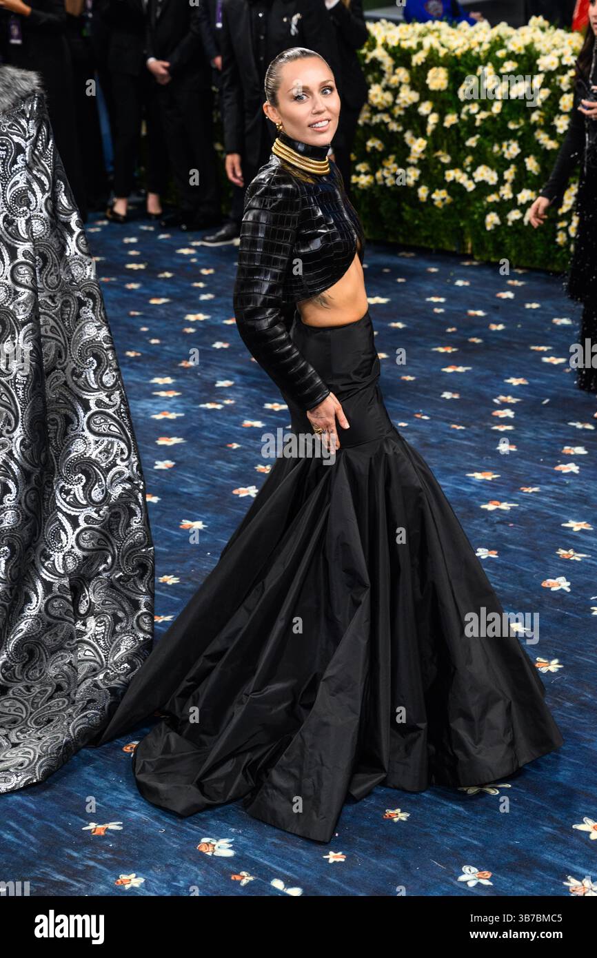New York, USA. 5 May 2025. Miley Cyrus attending the Metropolitan ...