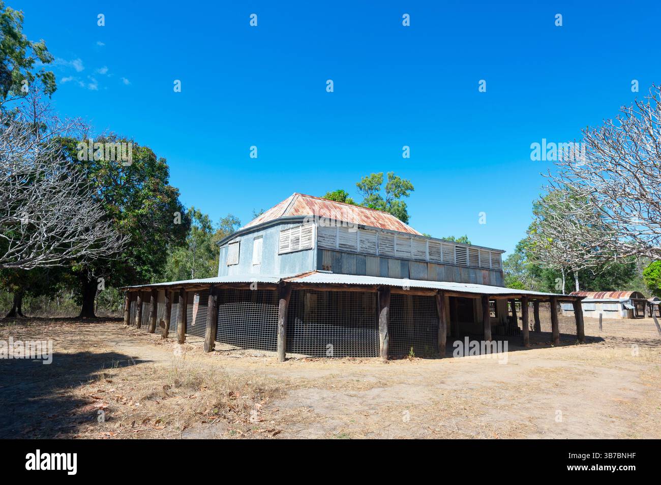 View of historic Old Laura Homestead, Lakefield National Park, Rinyirru ...