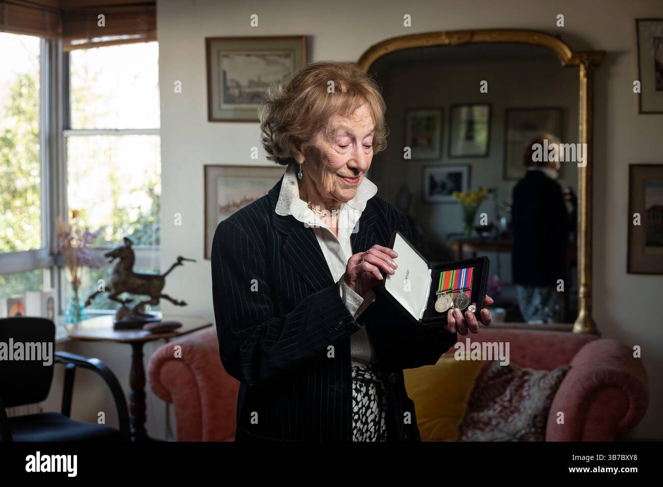 Ruth Klauber, 101-year-old former RAF mechanic who fled the Nazis ...
