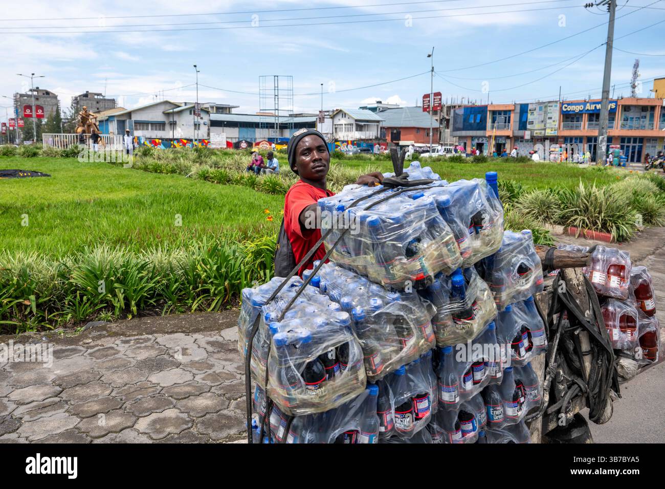 Goma, Democratic Republic of the Congo (DRC). 5th May, 2025. A resident ...