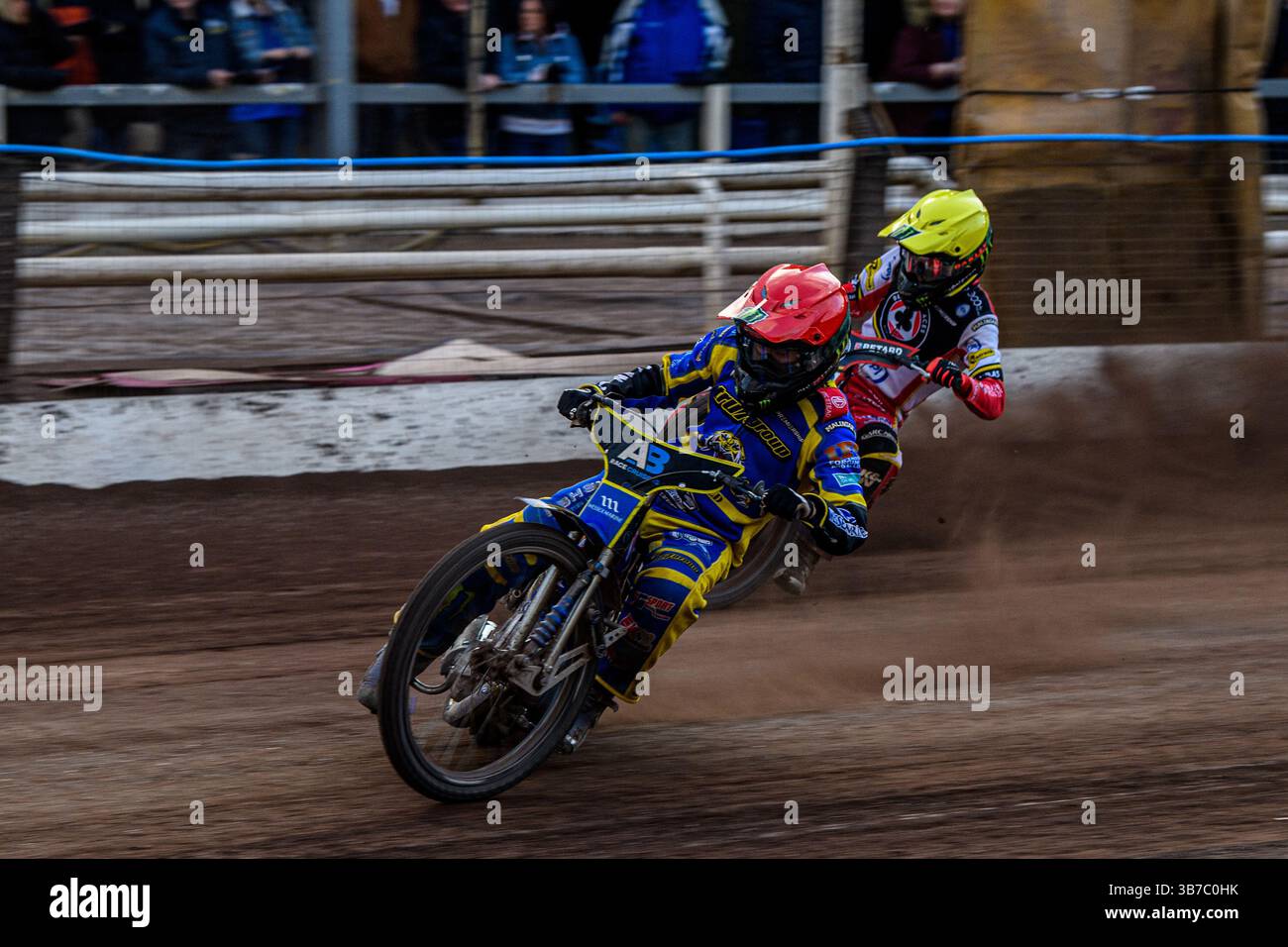 Owlerton Stadium, Sheffield on Monday 5th May 2025. Jack Holder of ...
