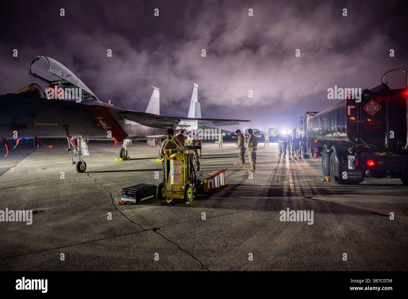 U.S. Air Force Airmen assigned to the 67th Fighter Generation Squadron ...
