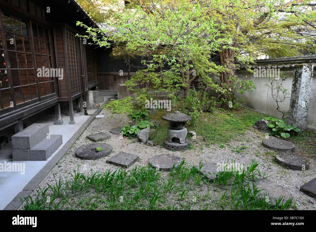 The garden of Ohana, residence of the Tachibana Clan,Lords of Yanagawa ...