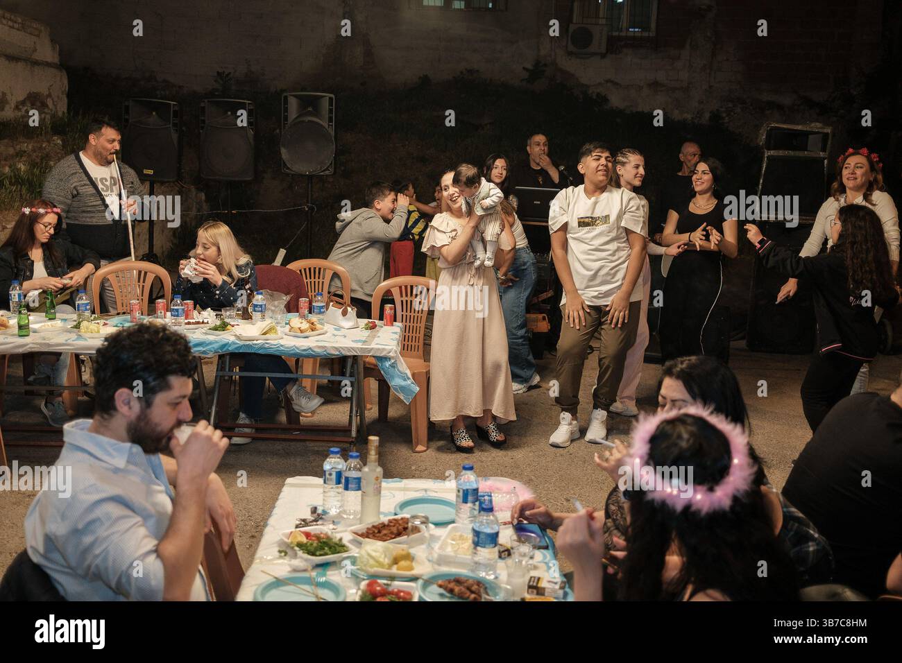 Izmir, Turkey. 05th May, 2025. People seen drinking raki at the ...