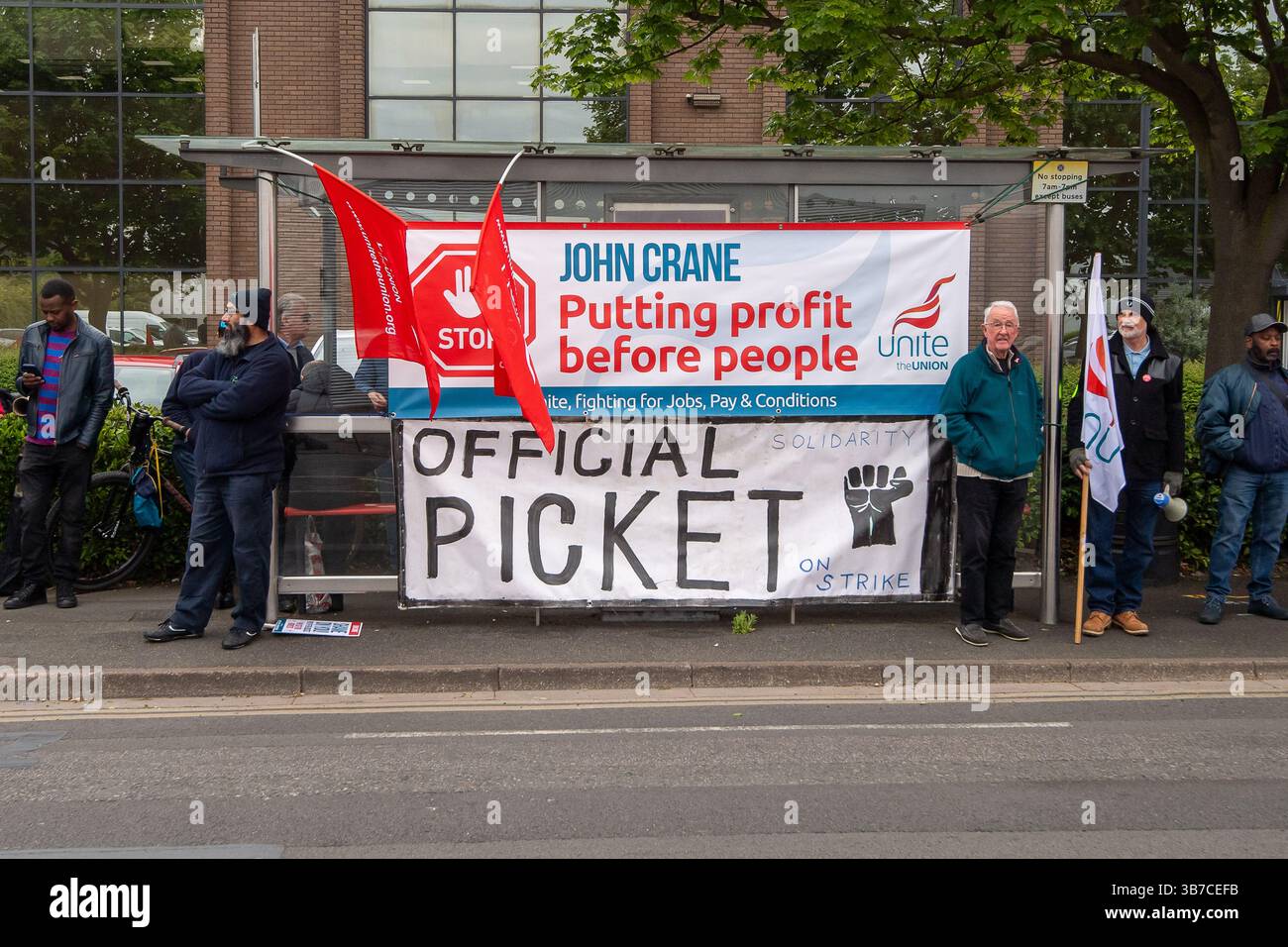 Slough, UK. 6th May, 2025. Unite union members at the engineering firm ...