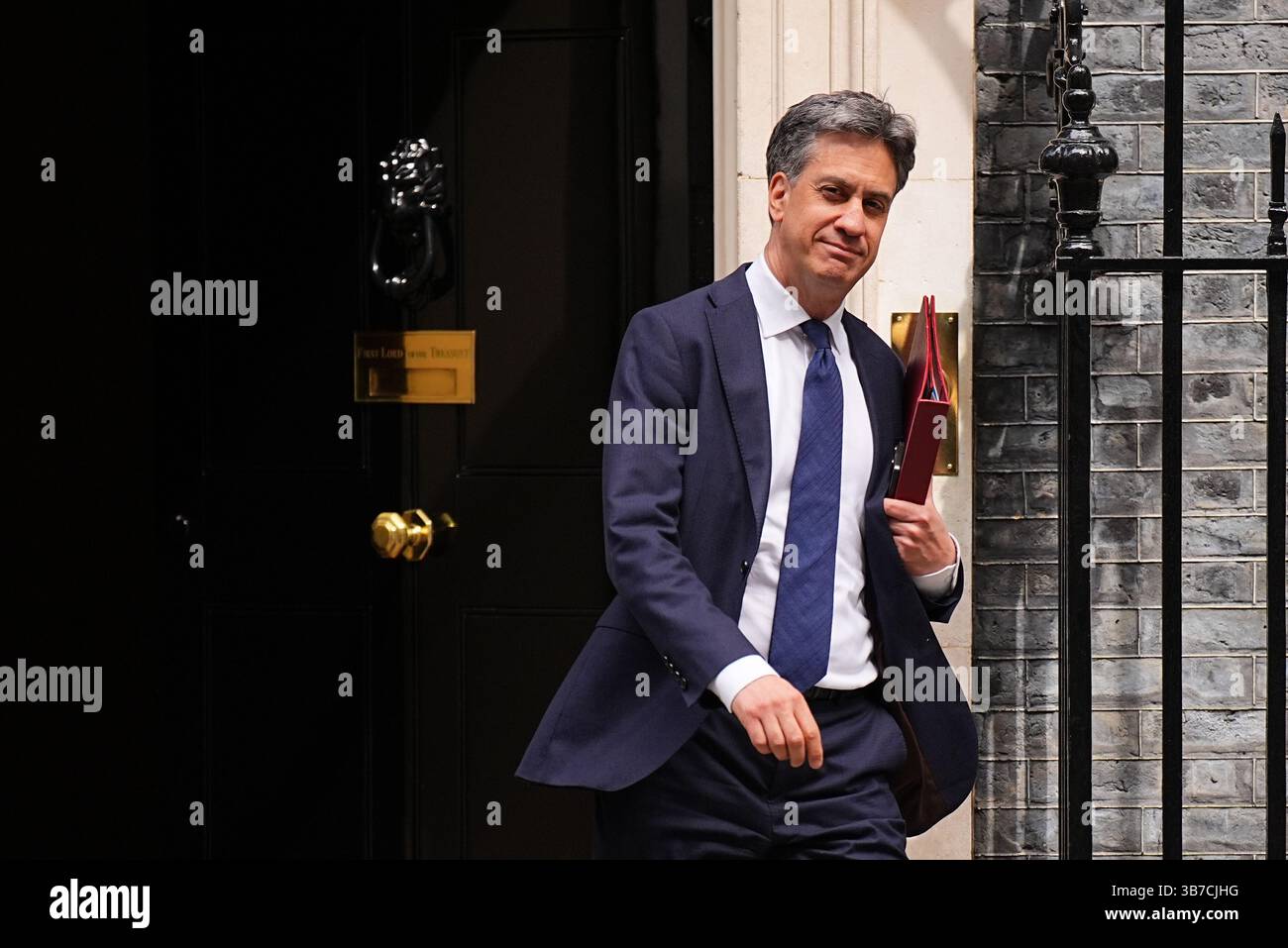 Energy Secretary Ed Milliband leaves 10 Downing Street, London ...
