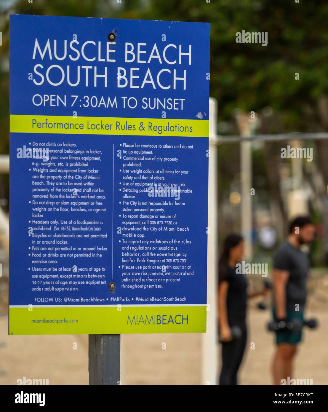 Muscle beach miami hi-res stock photography and images - Alamy