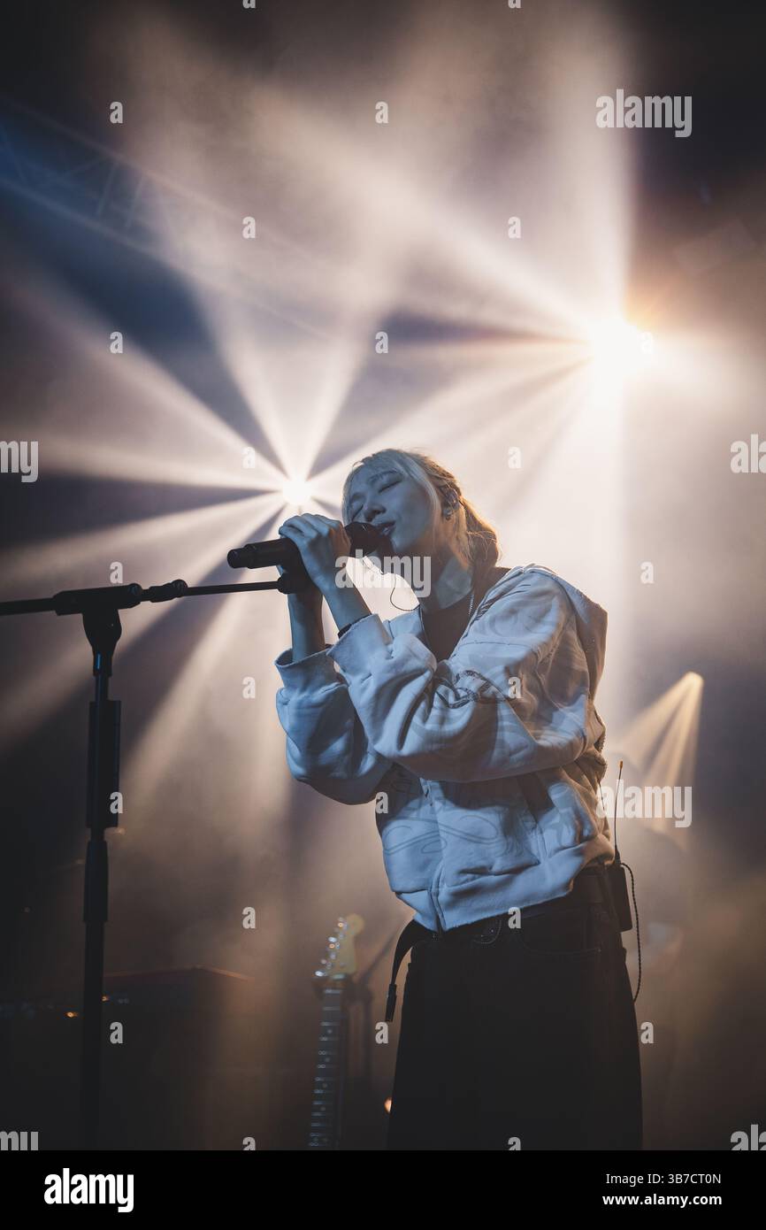 Barcelona, Spain. 31th March 2025. Hannah Bahng (singer and sister of ...