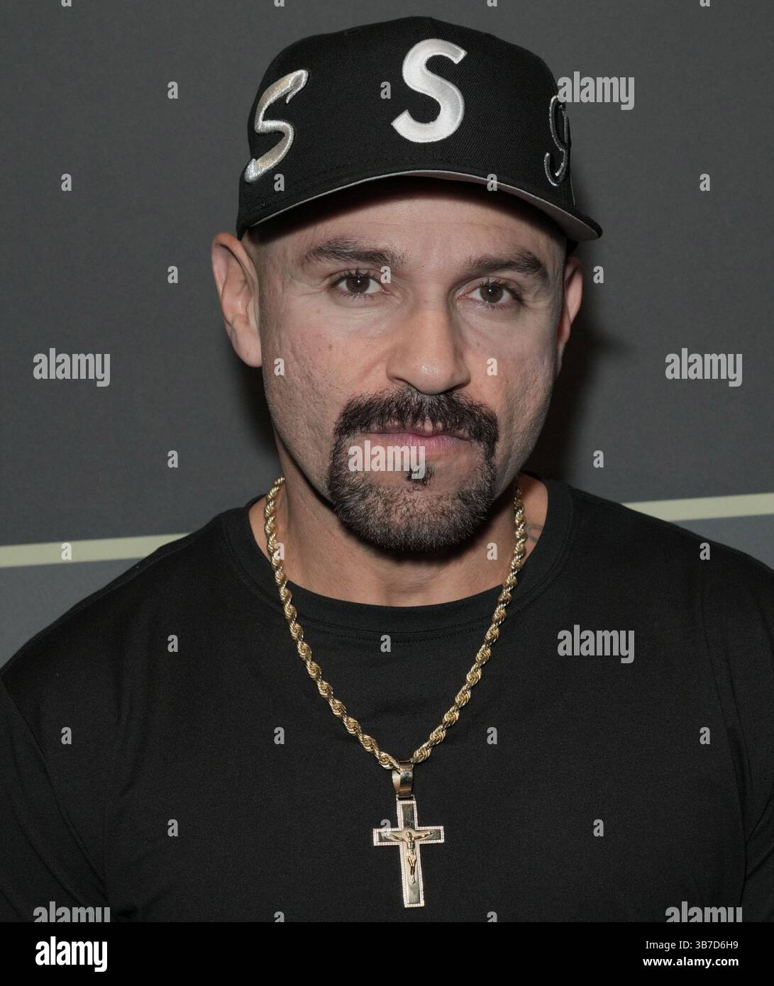Los Angeles, USA. 05th May, 2025. Fabian Alomar arrives at the APPLE TV ...