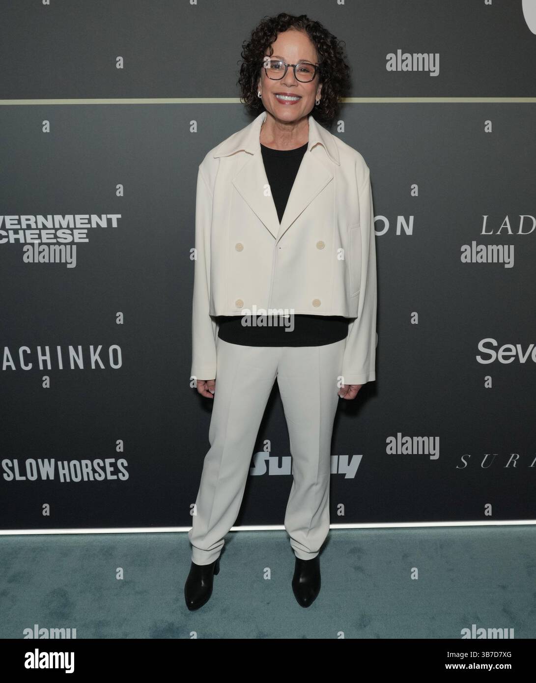 Los Angeles, USA. 05th May, 2025. Roxann Dawson arrives at the APPLE TV ...