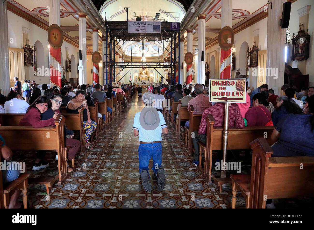 January 7, 2023, San Jose, Costa Rica: Romeri­a con el Santo Cristo de ...
